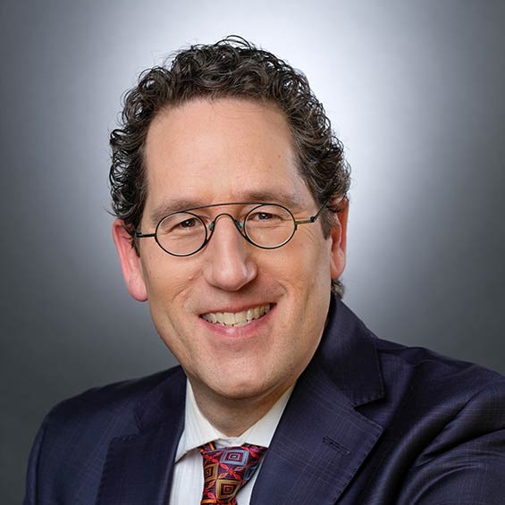 Steven Petroff | Legal & Accounting Recruiter | IQ PARTNERS